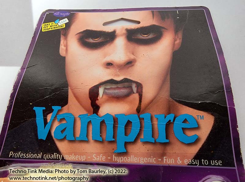 Fun World Vampire Makeup Kit - The Techno Tink Magic Studio